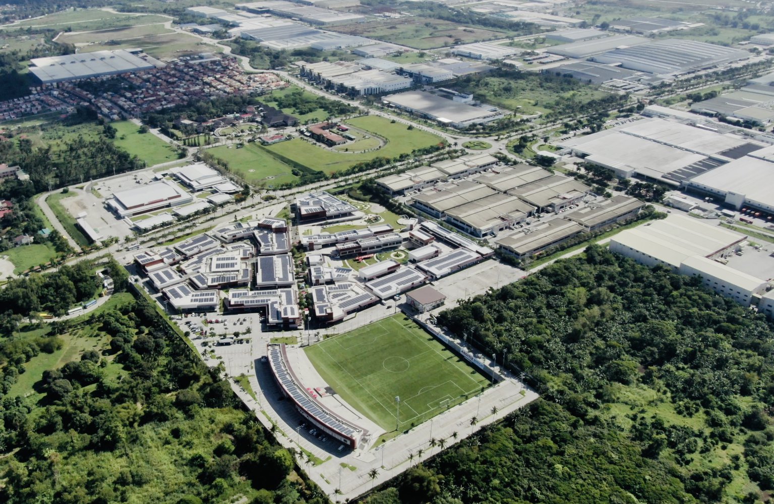 Transformation of Batangas’ first masterplanned CBD continues ...