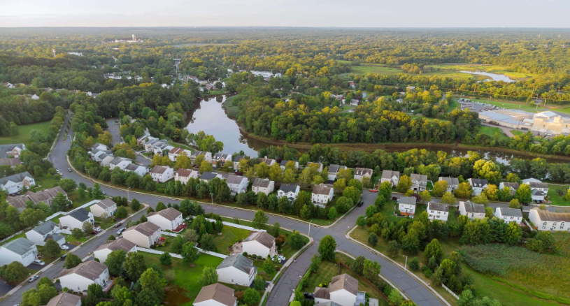 The Advantages of Owning a House and Lot Property - OnePropertee Buyer ...