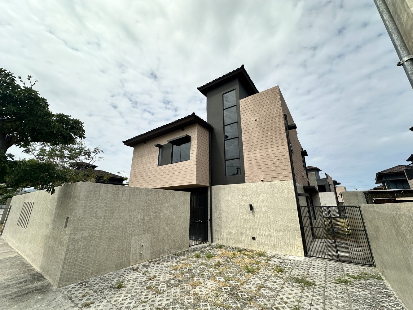 Why Living in Seafront Residences San Juan Batangas Offers the Perfect ...