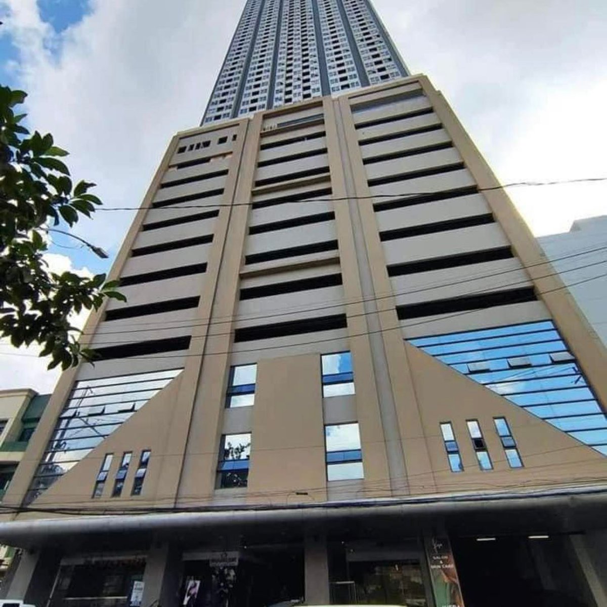 CONDO RENT TO OWN NEAR IN GMA MRT STATION, CUBAO, MALLS, AND SCHOOLS ...