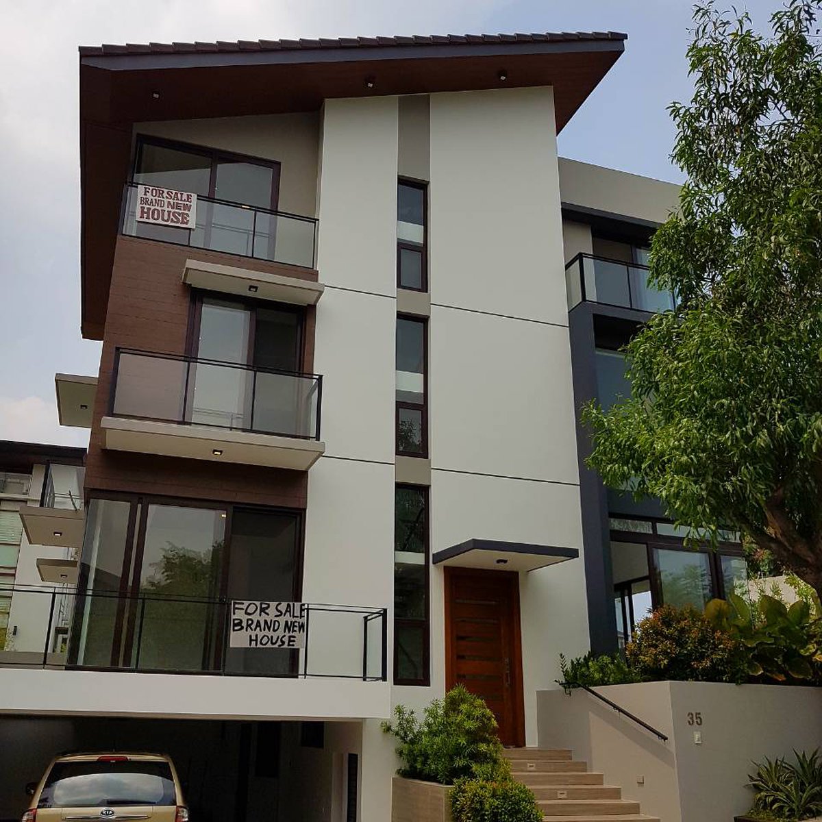 Mckinley Hill Village House for sale BGC [House and Lot 🏘️] (December ...