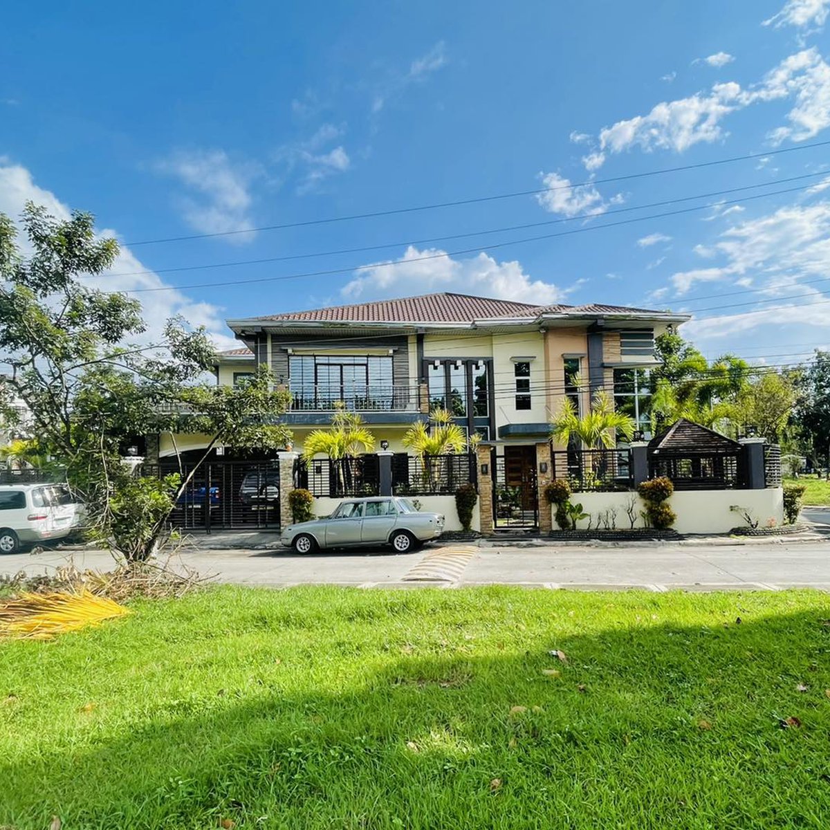 FOR SALE PRE OWNED GOOD BUY VAST HOME IN PAMPANGA NEAR NLEX & CLARK ...