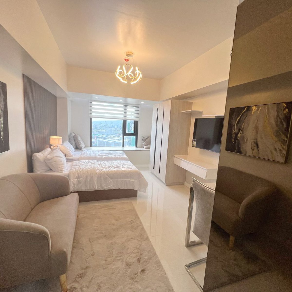 Brand New Fully Furninshed Studio with City View at Mandani Bay Cebu ...