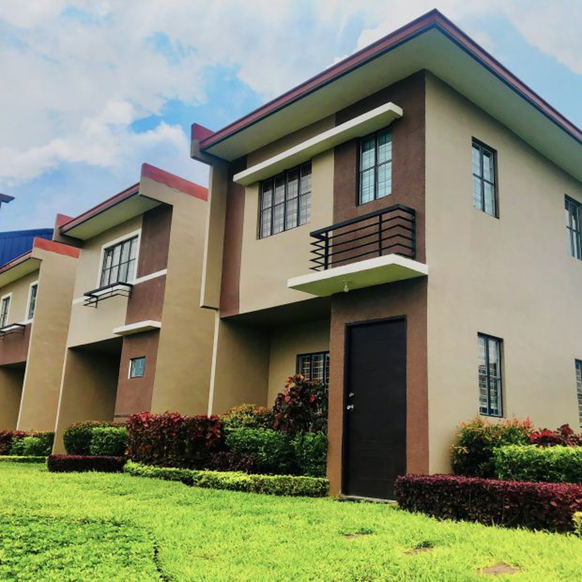 3-bedroom Duplex / Twin House For Sale in Iloilo City Iloilo [House and ...