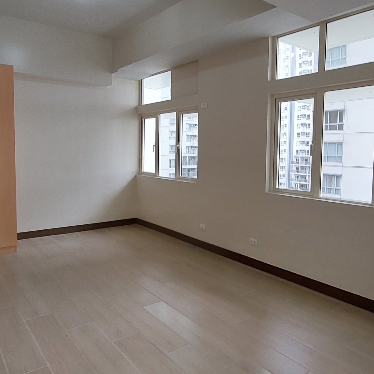 26.00 sqm Studio Condo in Makati Near RCBC Plaza [Condo 🏙️] (April 2023 ...