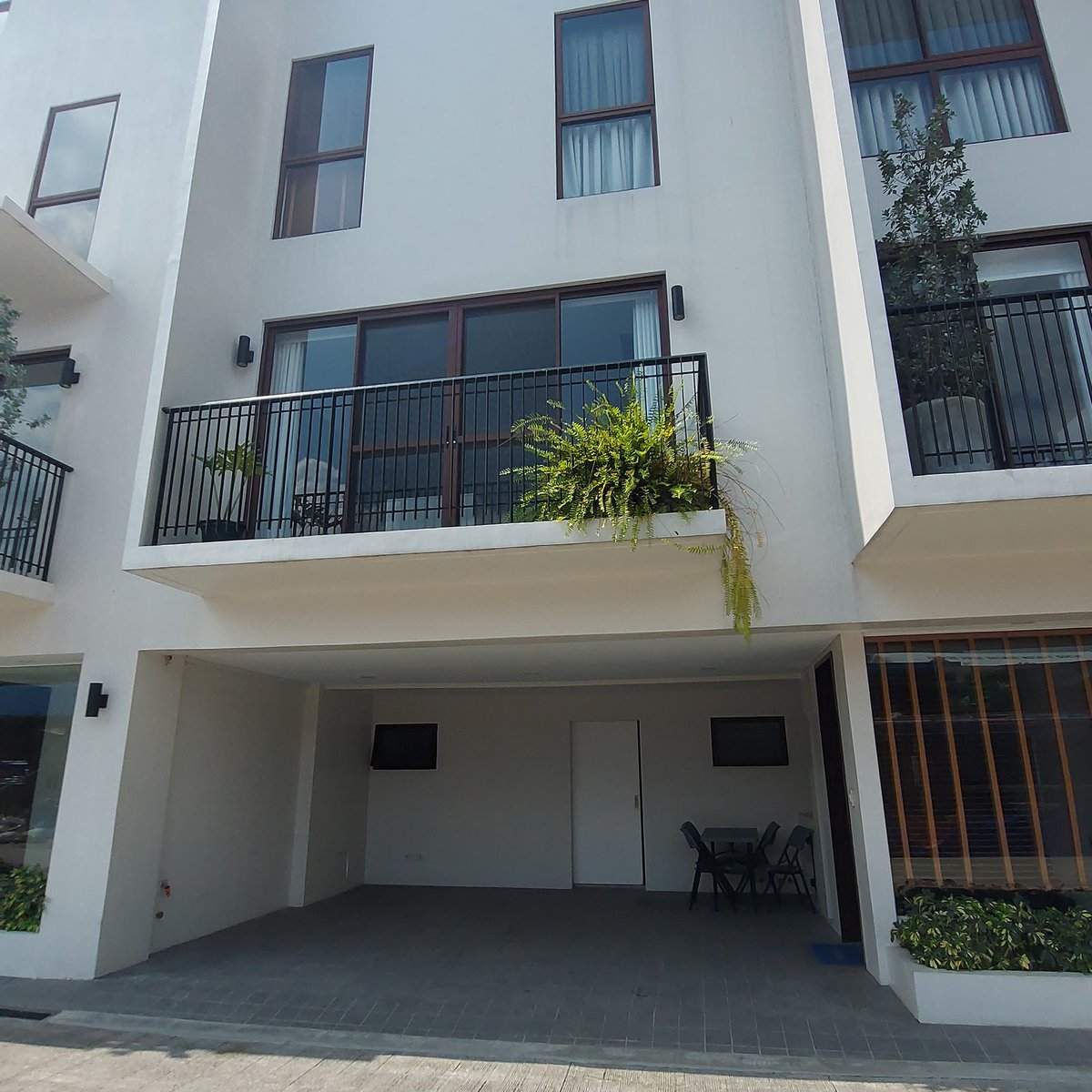 Townhouse For Sale in P. Tuazon Quezon City [House and Lot 🏘️ ...