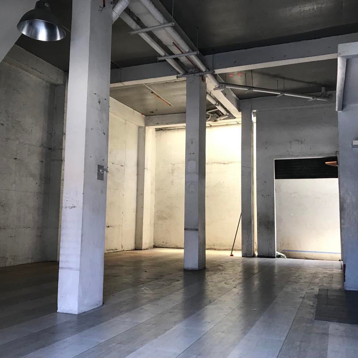 High Ceiling Commercial Space For Rent [Commercial Property 🏭 ...
