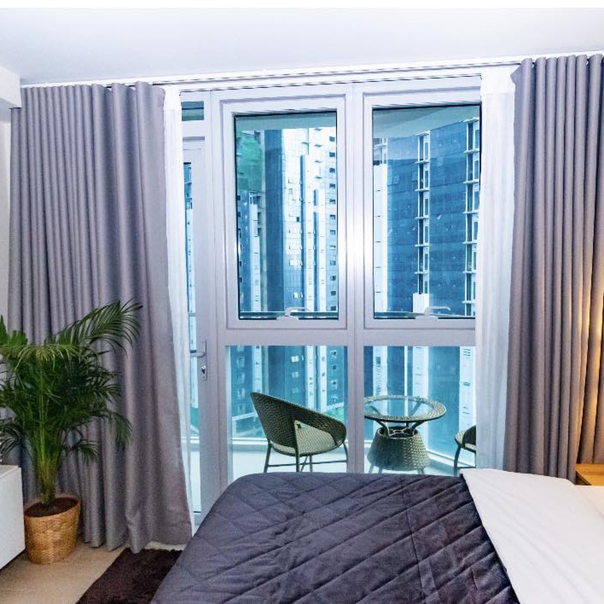 Well Interiored BGC 1 BR Suite, Uptown Parksuites, Bonifacio Global ...