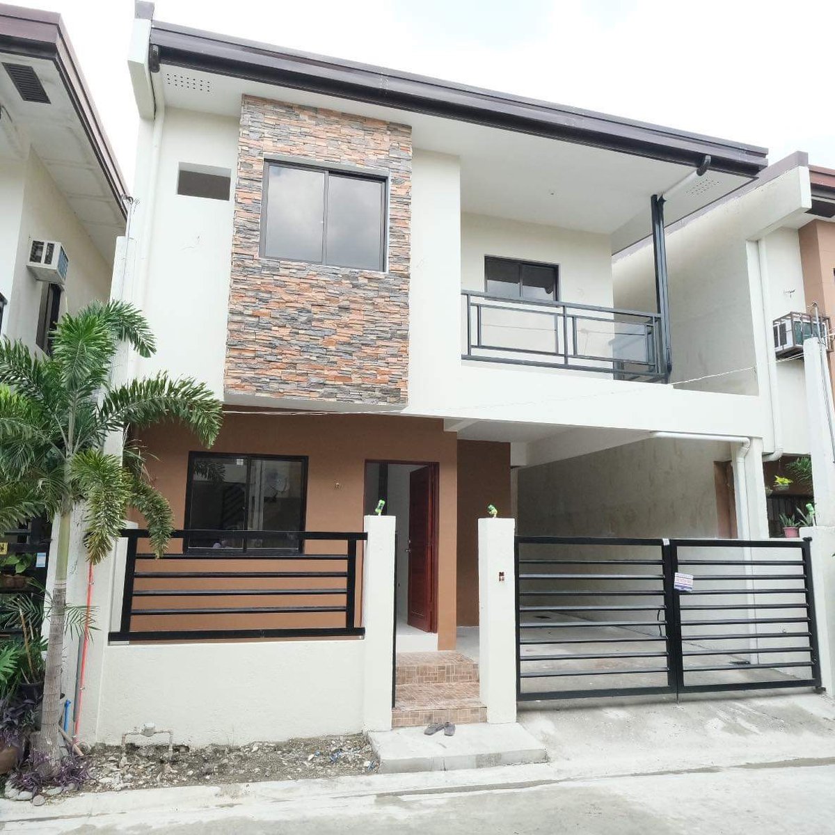 House and lot for Sale in Multinational Village Paranaque [House and ...