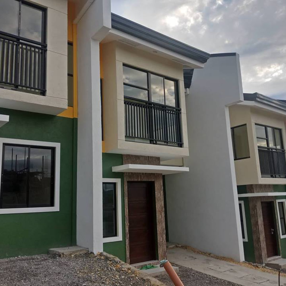 Ready to Move-in 3-bedroom Single Attached House in Consolacion Cebu ...