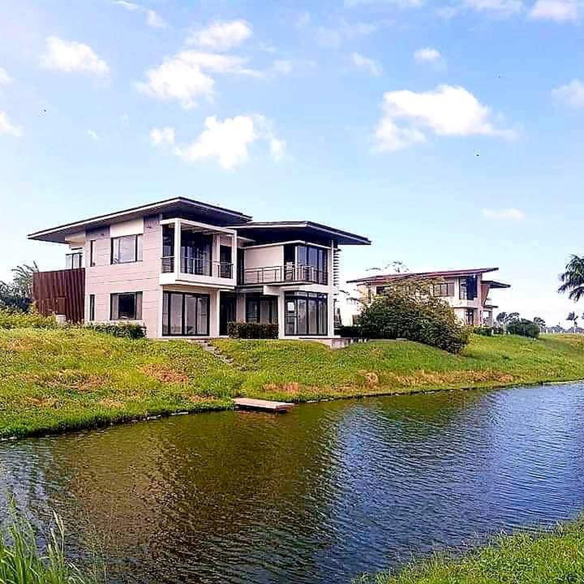 Island lot for sale at ETON CITY installment near South S-Hiway exit ...