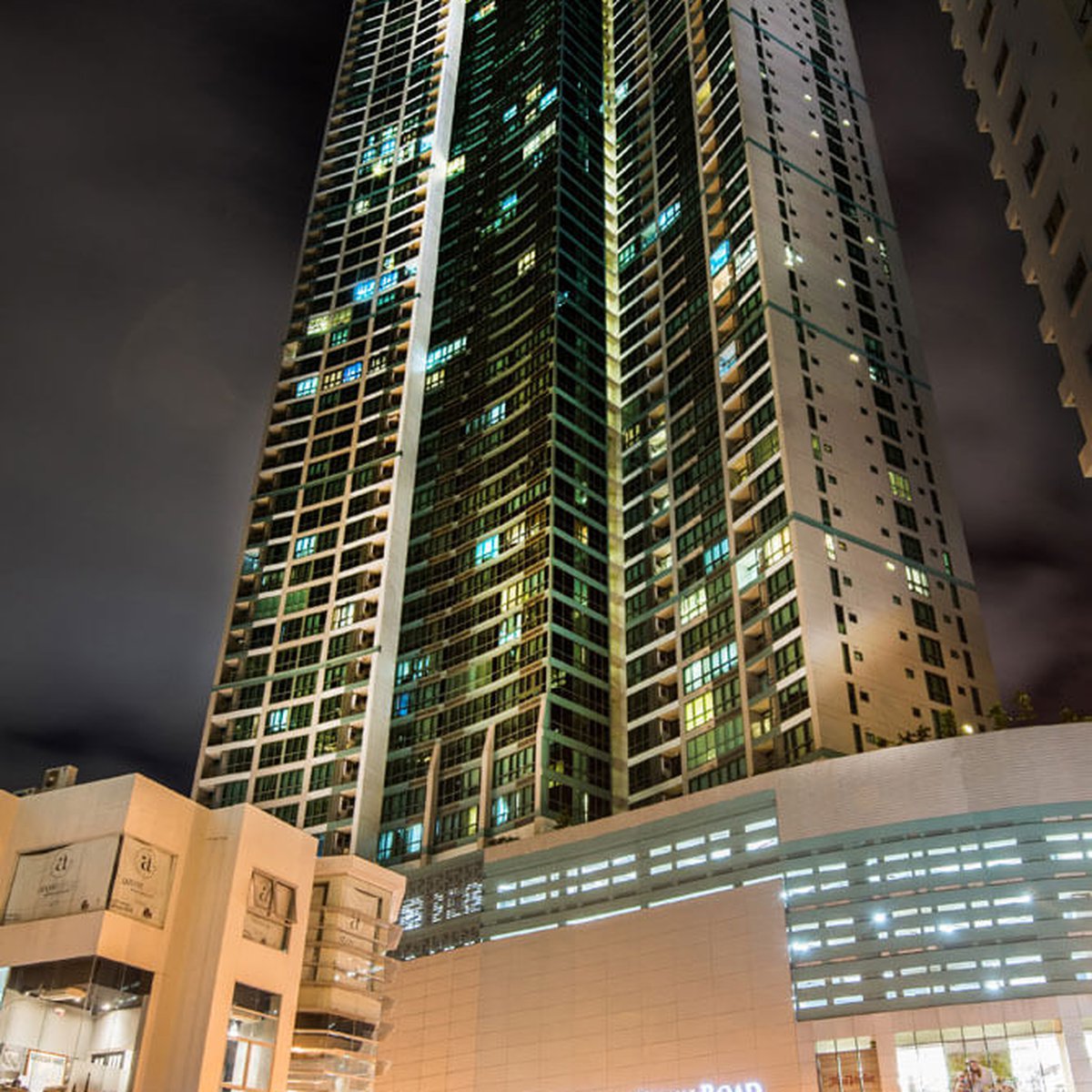 FOR LONG TERM LEASE 3BR, BARE CONDO.UNIT W/ BALCONY [Condo 🏙️] (January ...