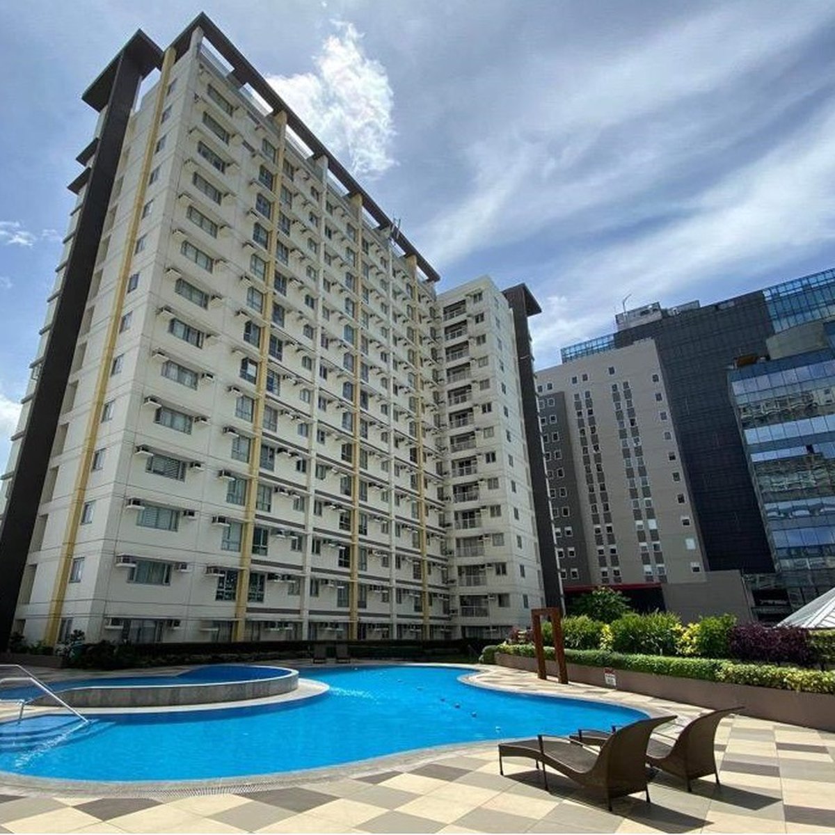 Condo in BGC Taguig, 1-Bedrooom unit- Avida Towers BGC 9th Avenue ...