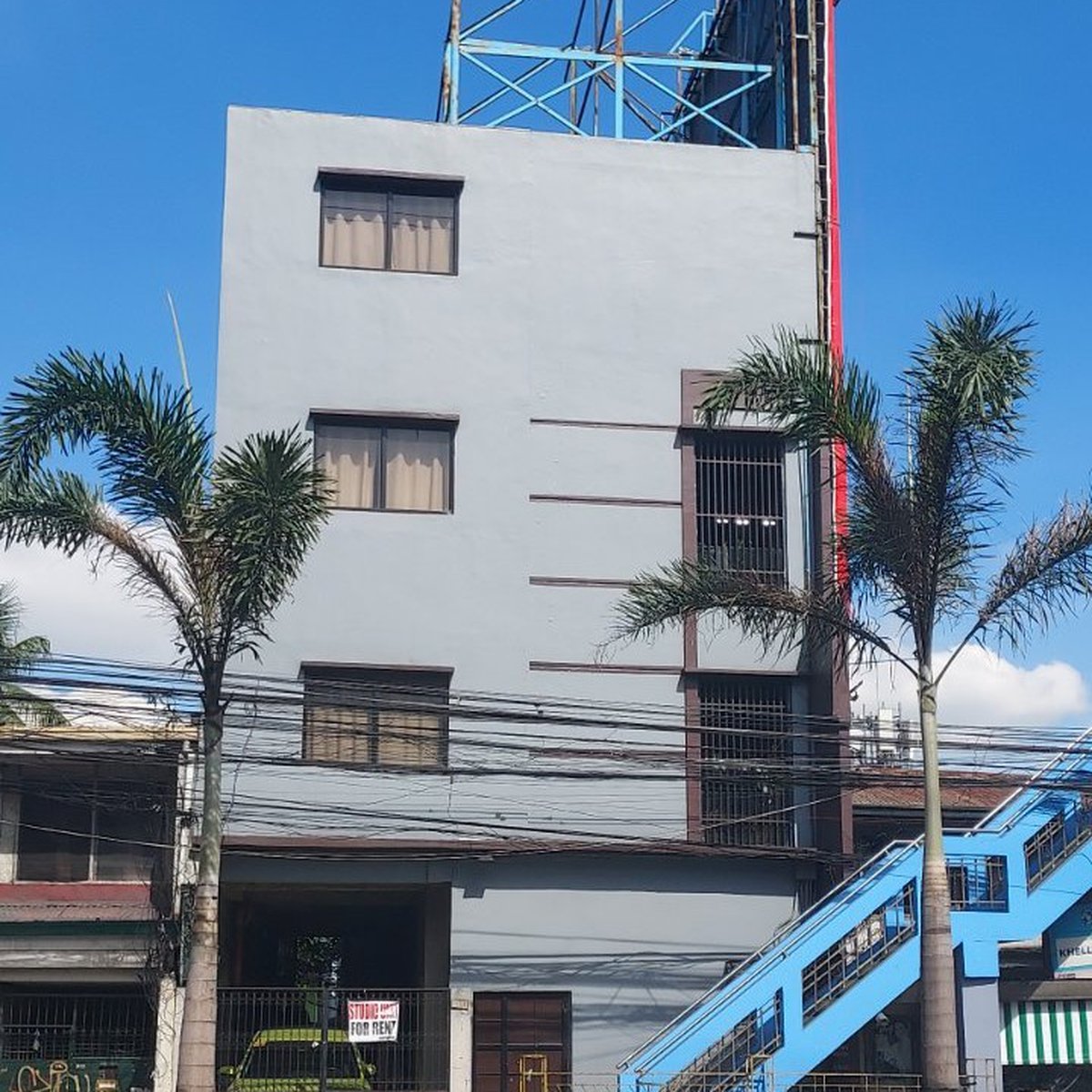 4-Storey Apartment Building [House and Lot 🏘️] (July 2024) in Makati ...