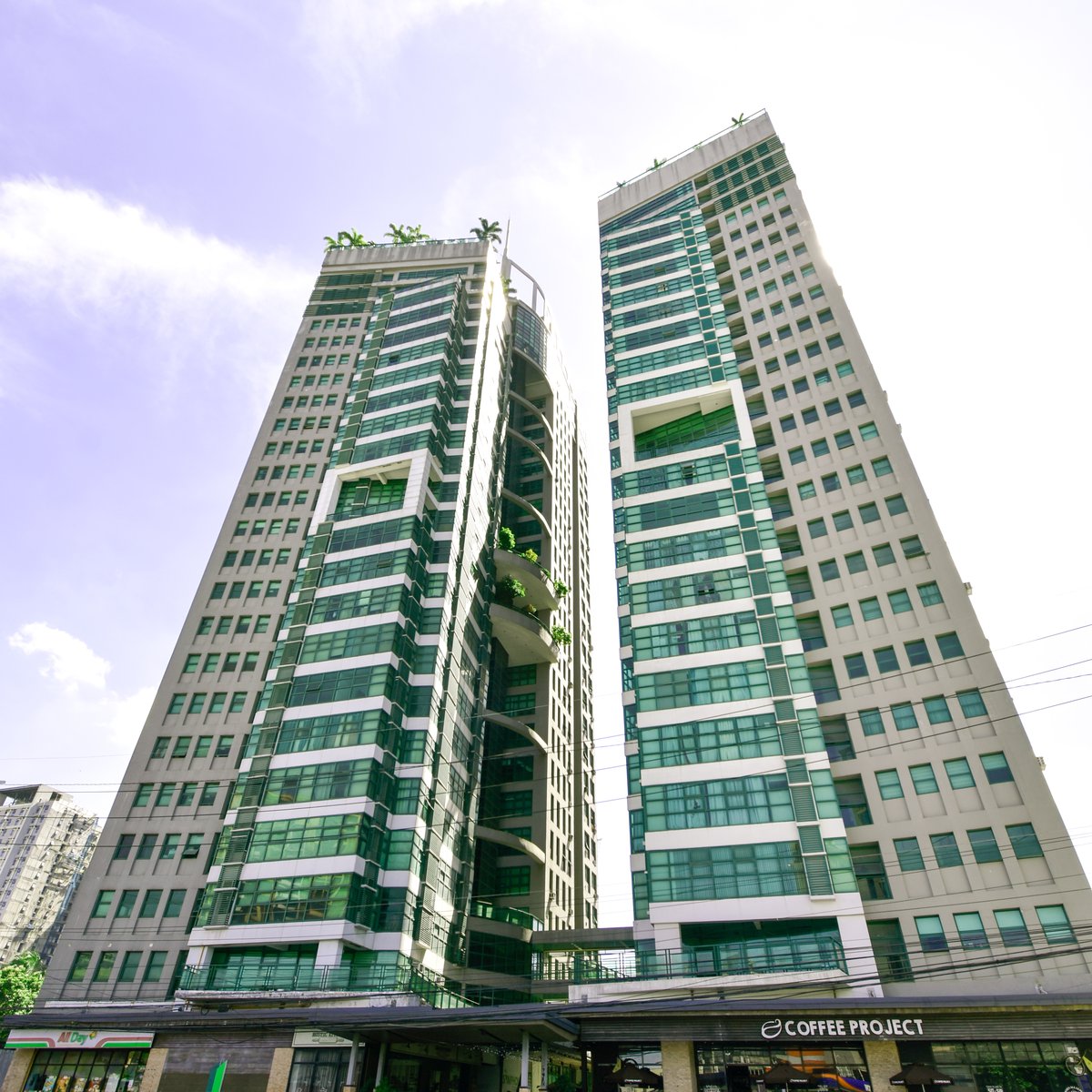 Pent House For Sale in Timog Avenue, Quezon City [Condo 🏙️] (February ...