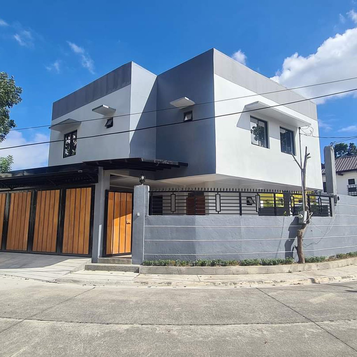 Newly Built Two-Storey House with Pool For Sale [House and Lot 🏘️ ...