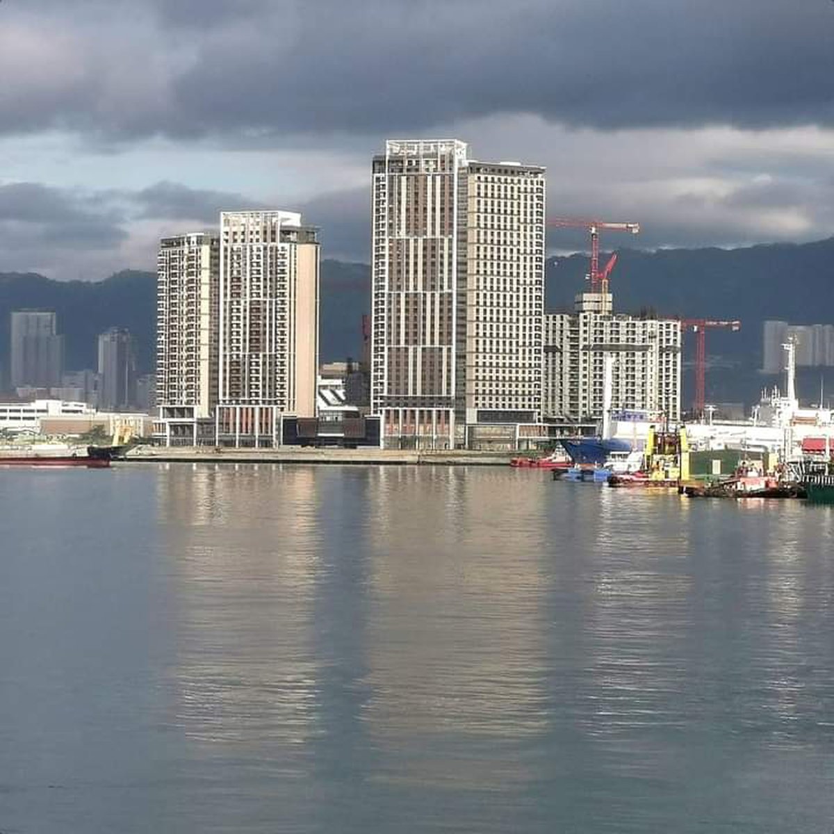 Beach front condo unit [Condo 🏙️] (July 2024) in Mandani Bay, Mandaue ...