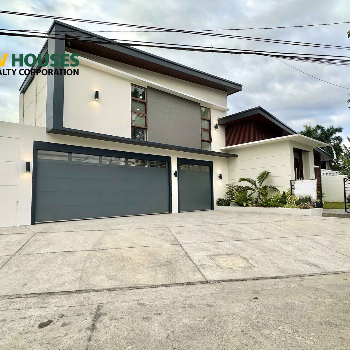4 Bedroom House for Sale inside a secured subdivision in Angeles City ...