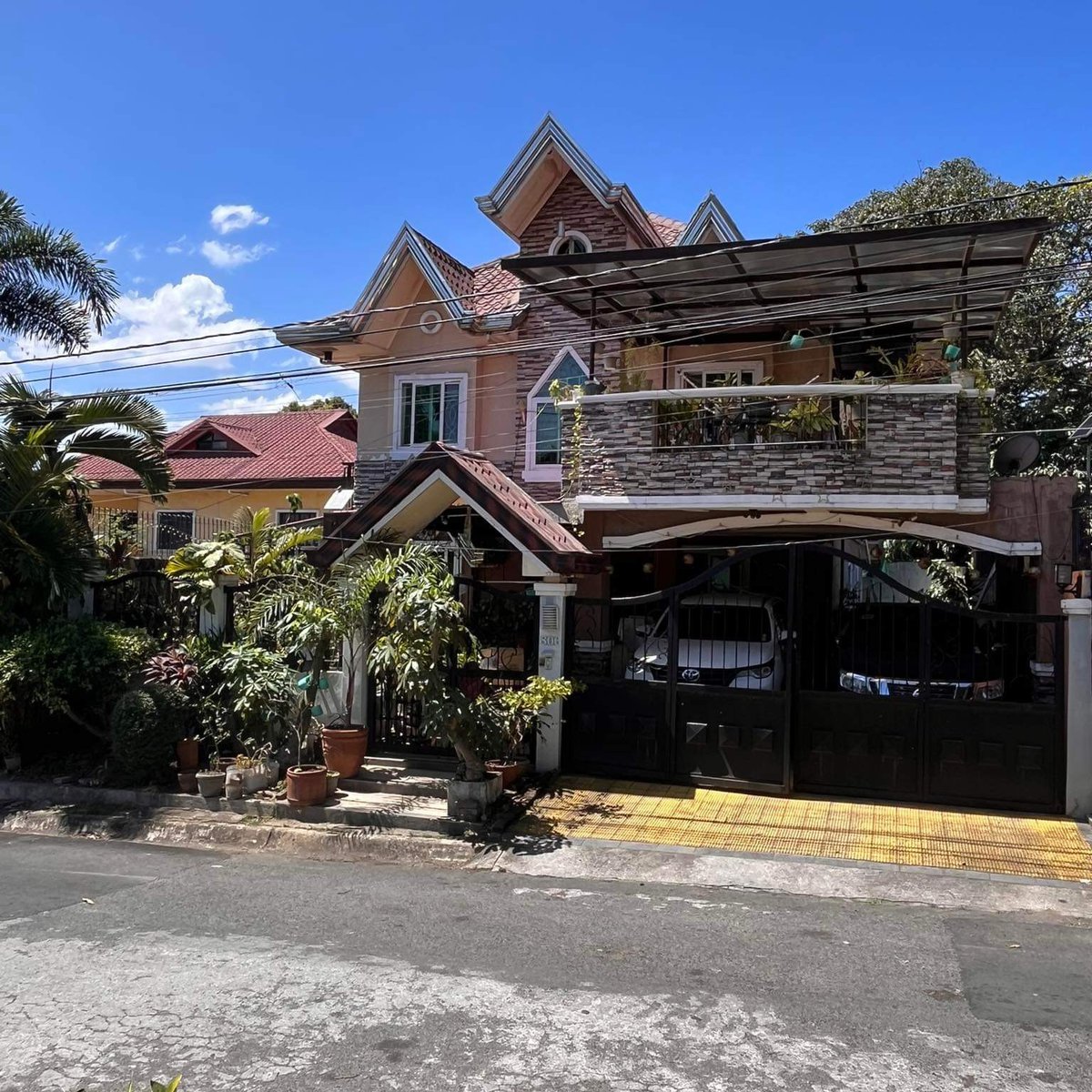 5-bedroom Single Detached House For Sale in Quezon City / QC [House and ...