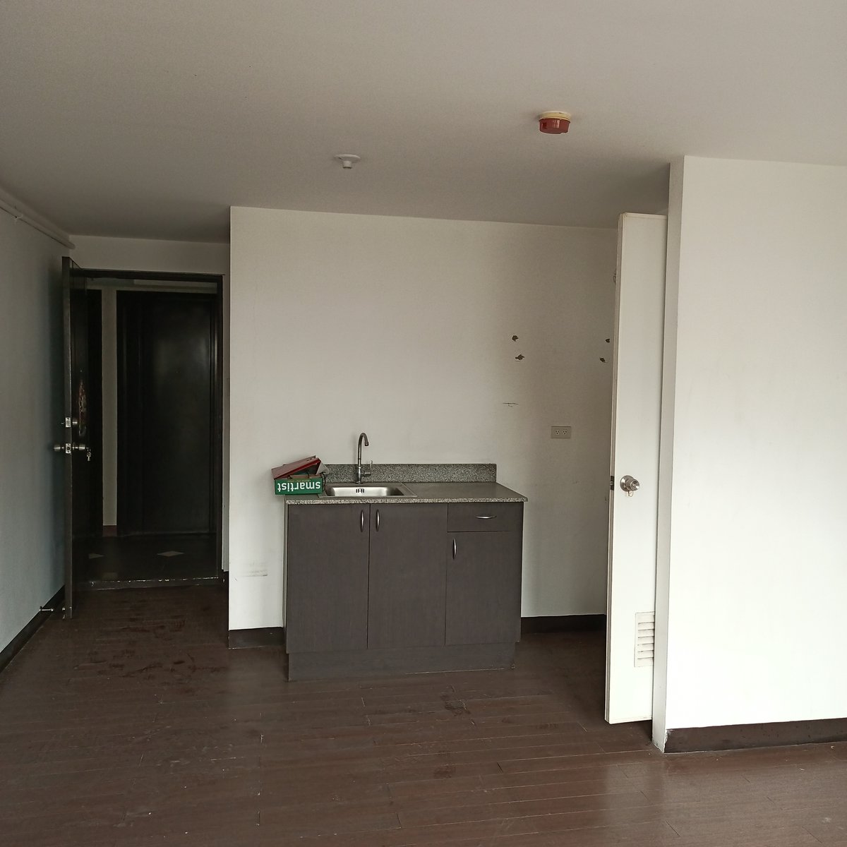 30 Sqm. Studio Apartment For Rent in Muntinlupa Metro Manila [Condo 🏙️ ...