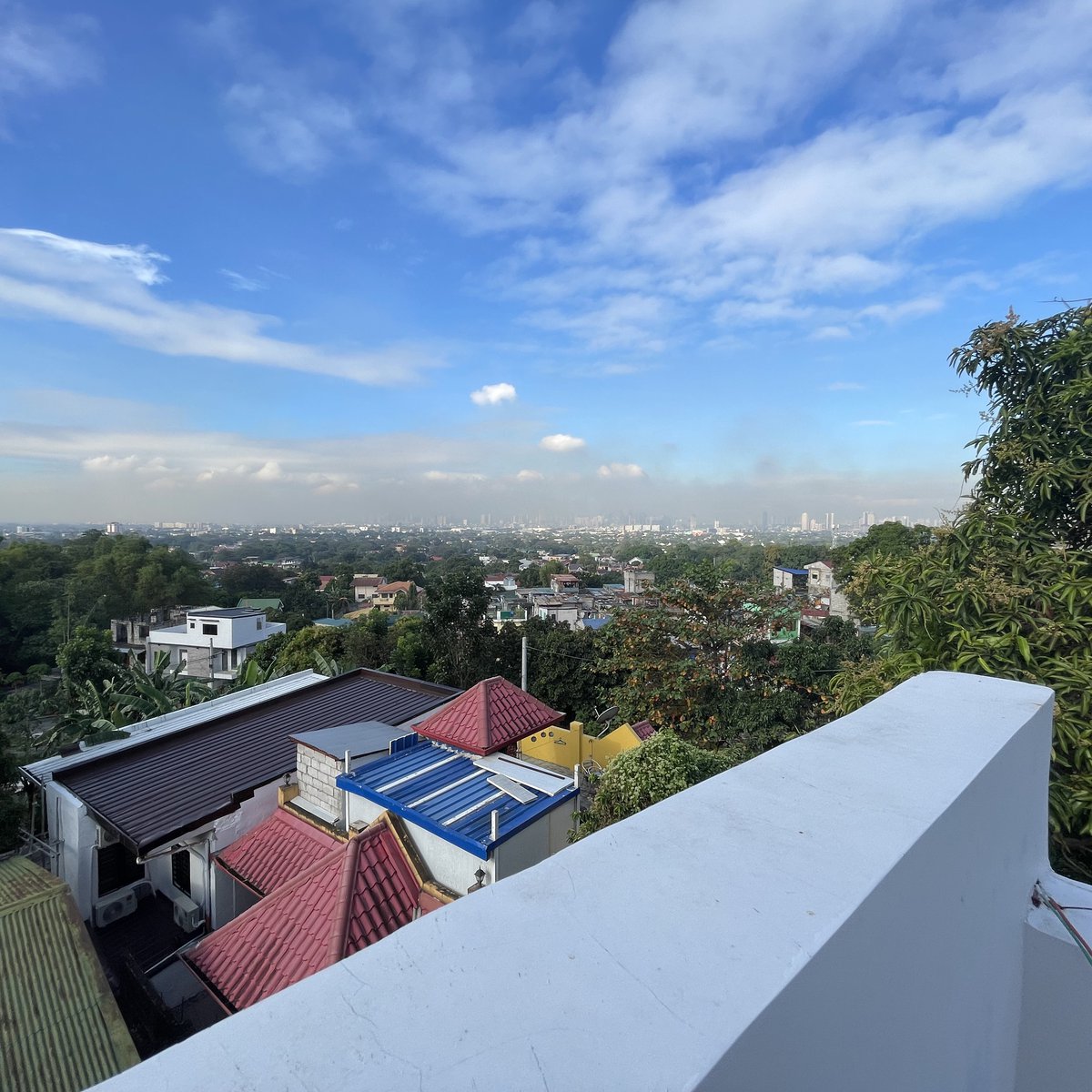 3-Storey Brand New Overlooking House & Lot w/ View of City Skyline ...
