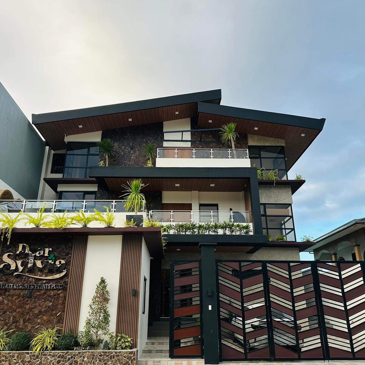 Hot Spring Resort for Sale Indigo Bay in Pansol Calamba Laguna [Beach ...