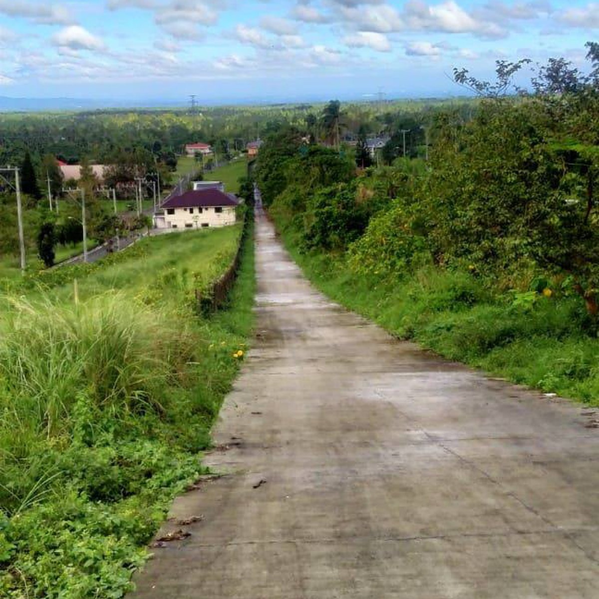 Leisure farm Best pick along Tagaytay nasugbu highway [Lot 🚜] (May 2022) in Alfonso, Cavite for ...