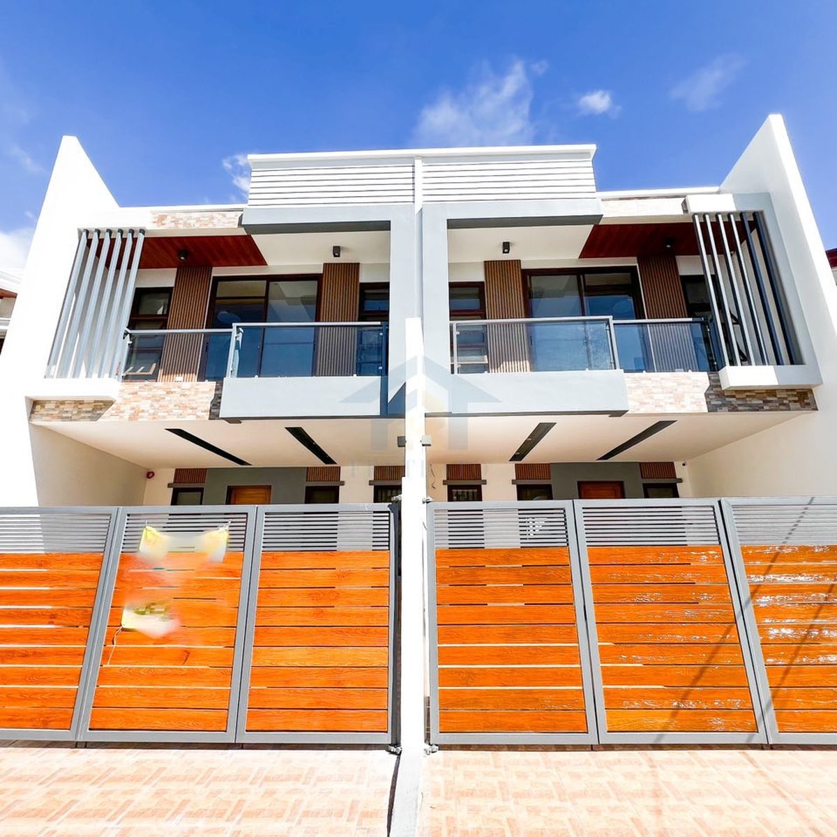 Brand New 4 Bedroom House and Lot inBF Resort Village, Las Pinas [House ...