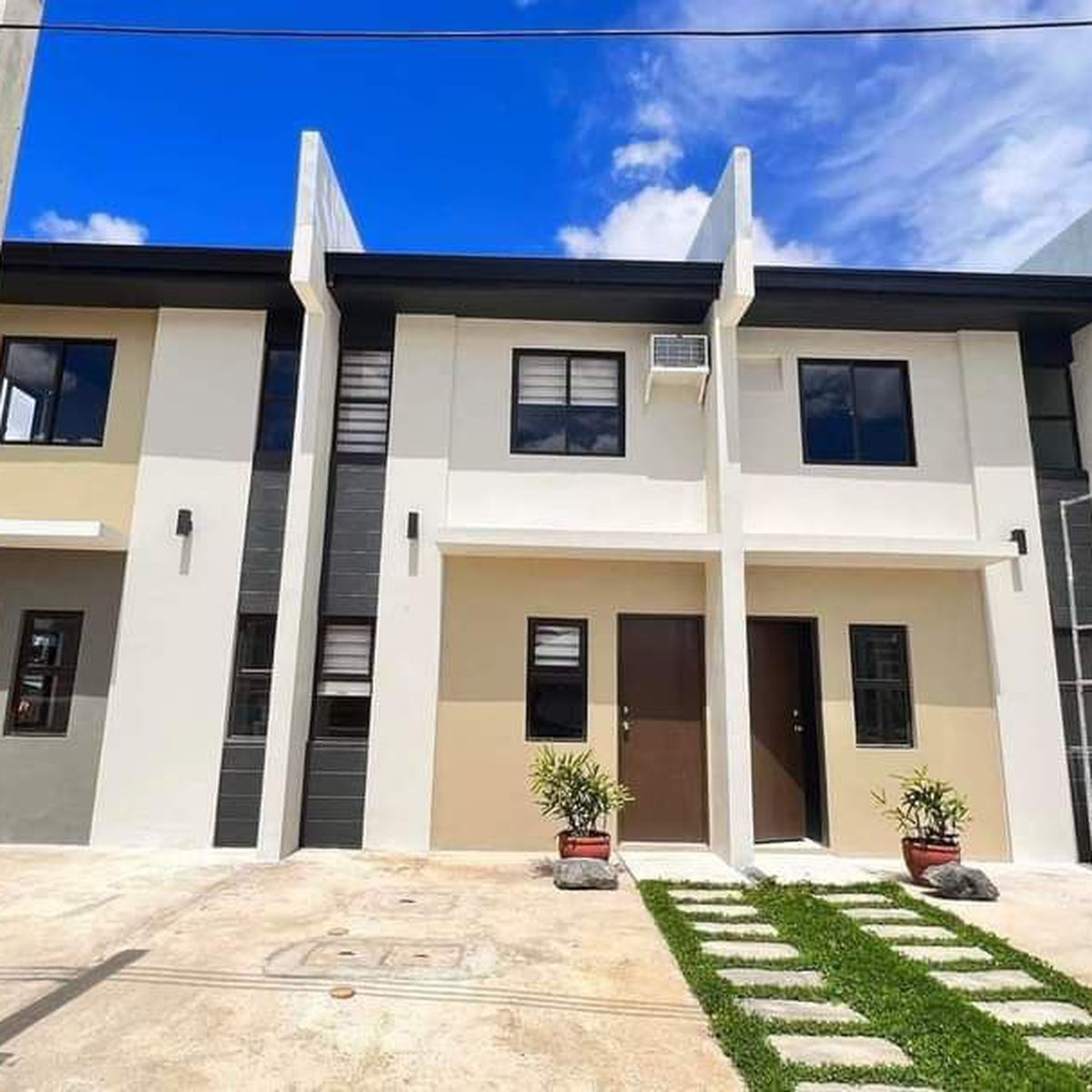 Townhouse Inner Unit For Sale in Amaia Scapes Trece Martires Cavite ...