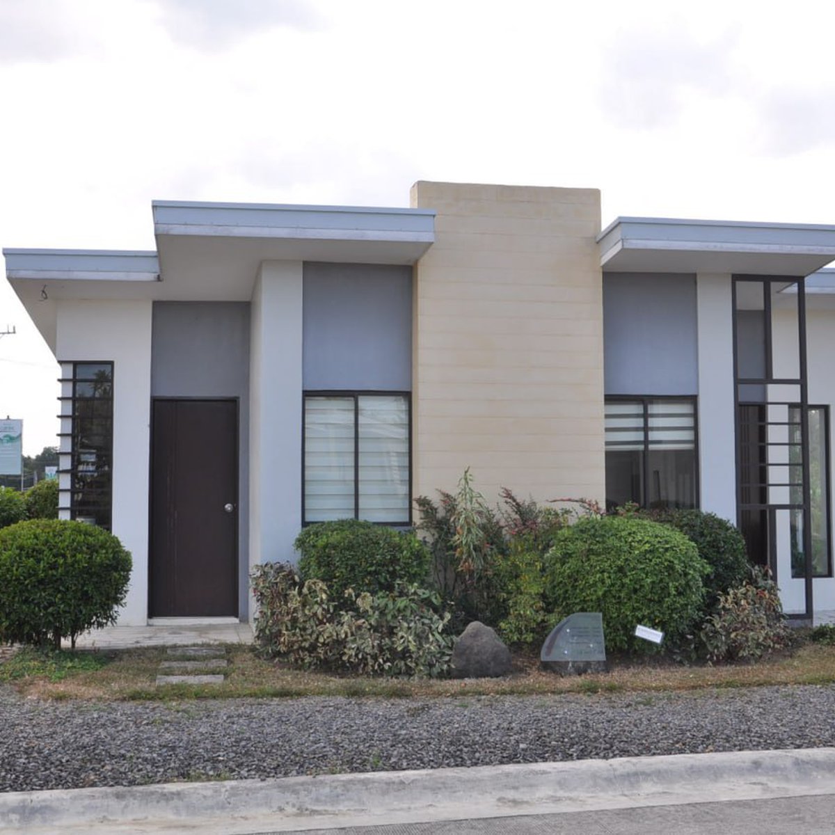 RFO 2-bedroom Duplex House in Amaia Scapes Lucena Quezon Province ...