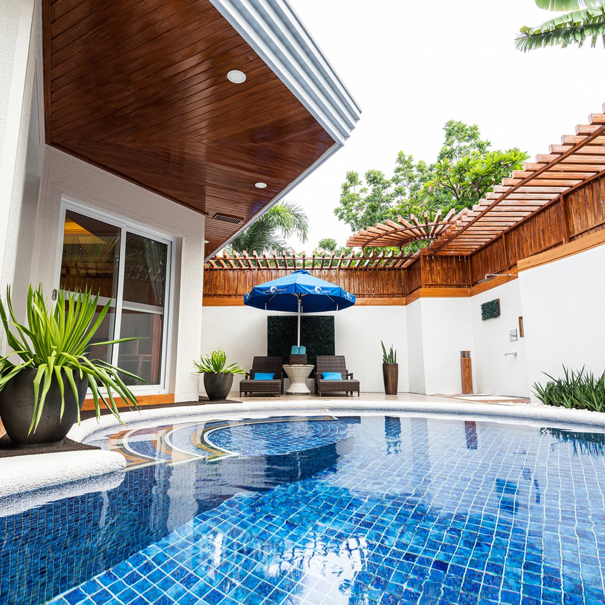 Condotel villa with pool for sale in JPark Resort Mactan Cebu [Condo 🏙️] (August 2024) in Mactan ...