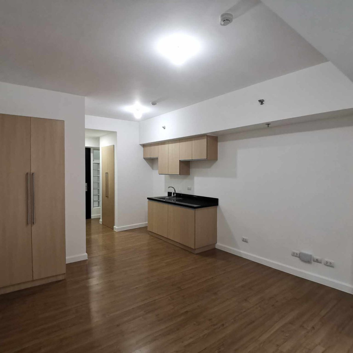 Bare Unit for Rent inside ARCA South The Veranda [Condo 🏙️] (August ...