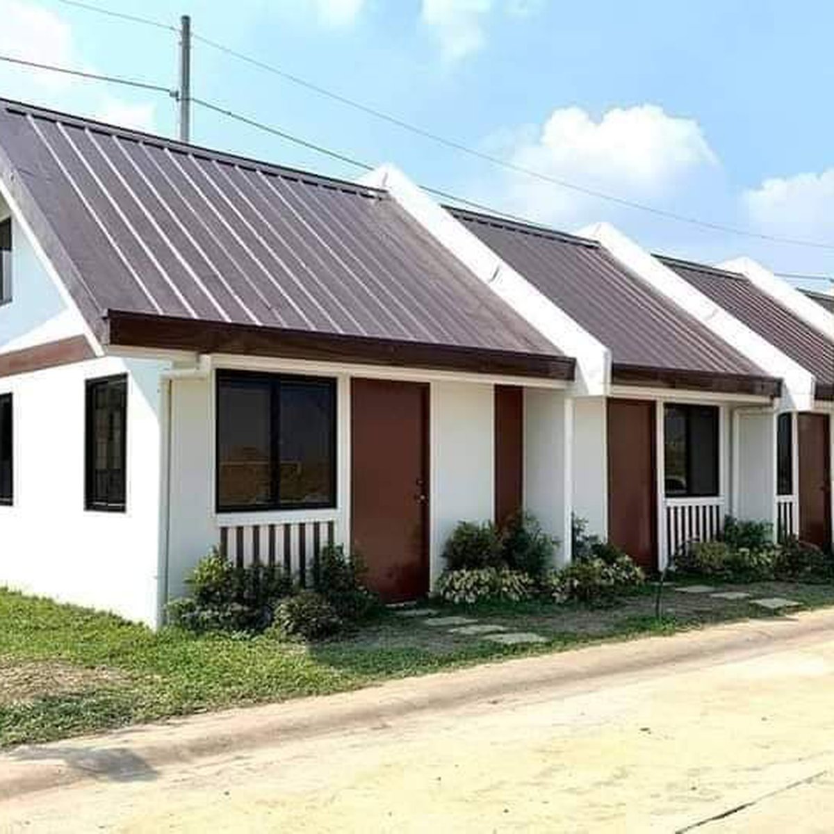 Lofted rowhouse in calamba [House and Lot 🏘️] (February 2022) in ...