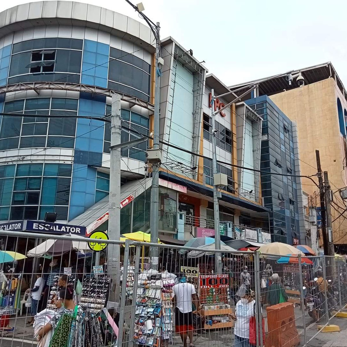 Highly Commercial Building in Baclaran [Commercial Property 🏭 ...