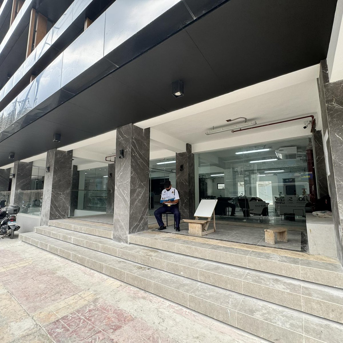 500M /8 Storey Commercial Building Tomas Morato Quezon City [Commercial ...