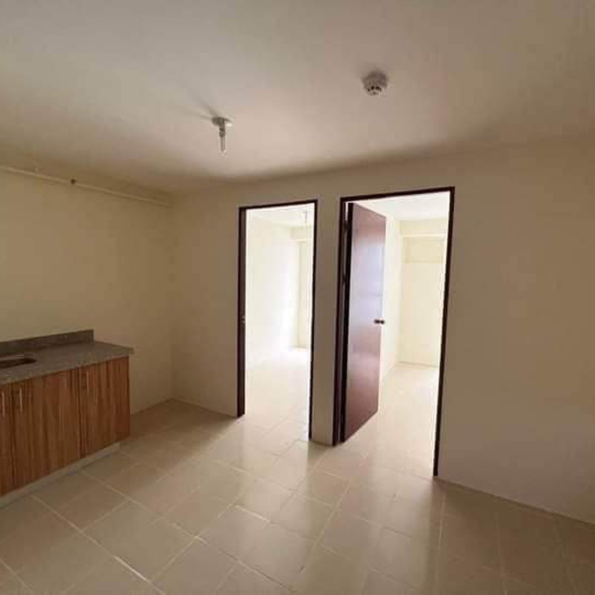 30.60sqm 2 bedroom w/ Bathroon & Sink Condo Unit for sale in Manila ...