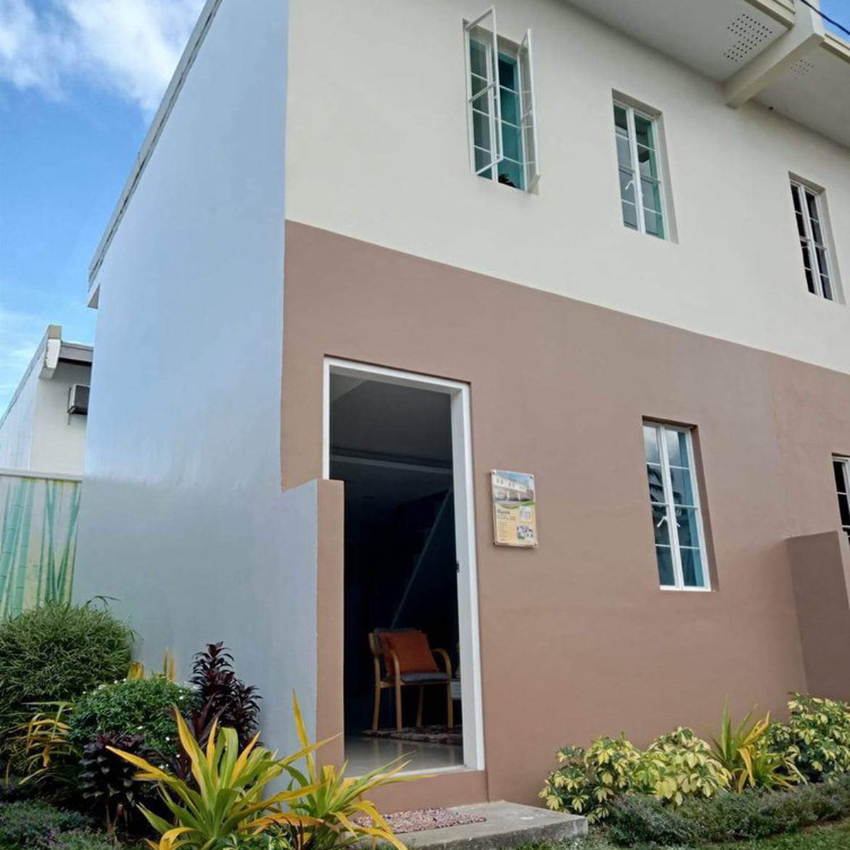 Casa Feliz 2-bedrooms Townhouse Ready For Occupancy LIPA [House and Lot ...