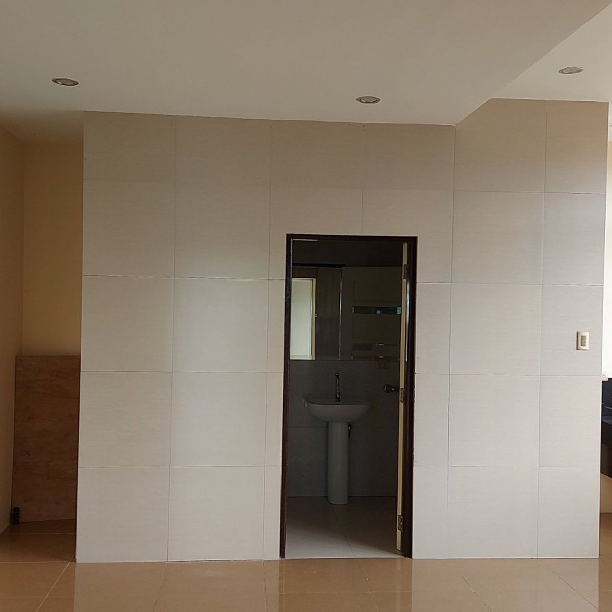 Office for Rent in Angono Rizal with washroom [Commercial Property 🏭 ...