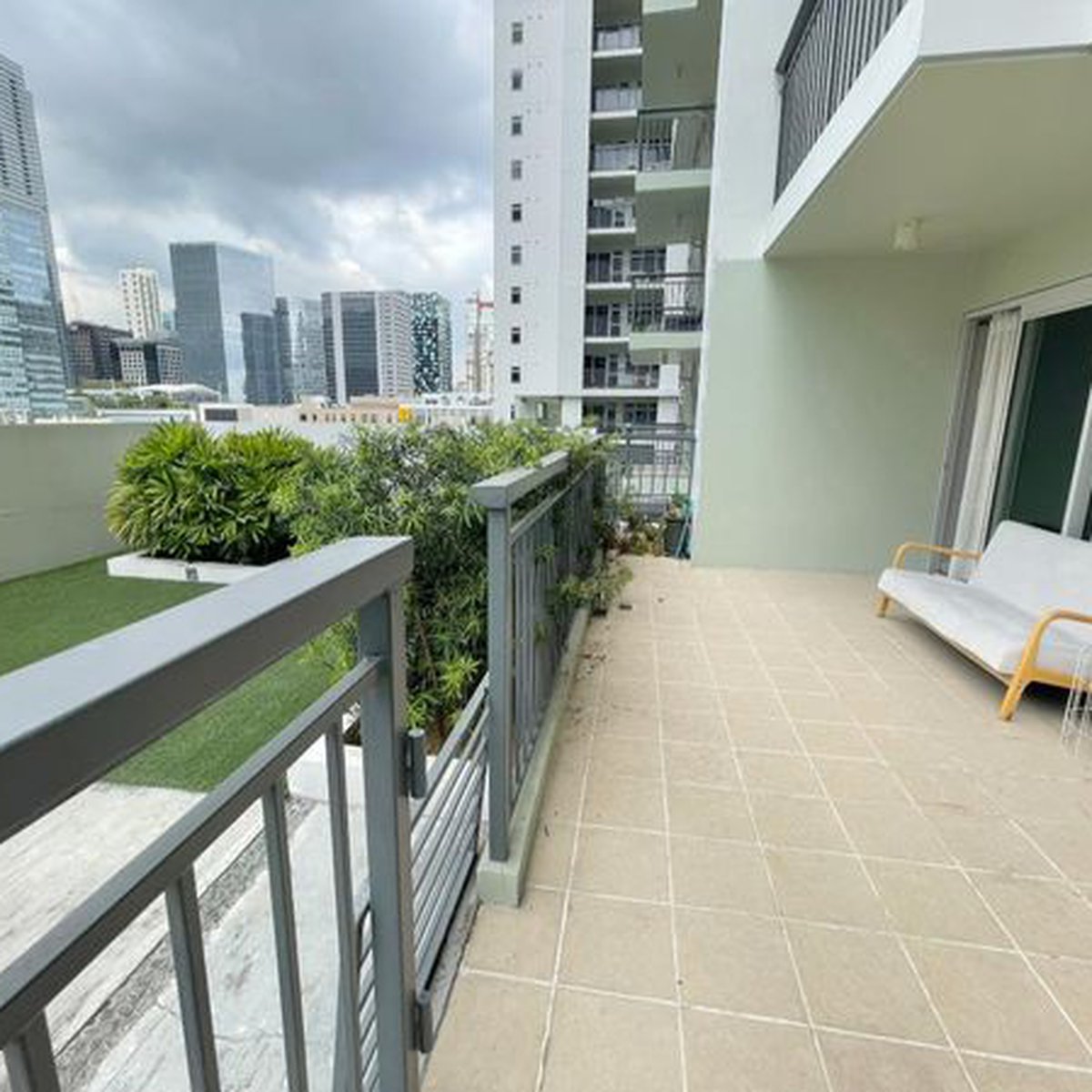 1 Bedroom, Fully Furnished in Verve Residences Tower 1, BGC, Taguig ...