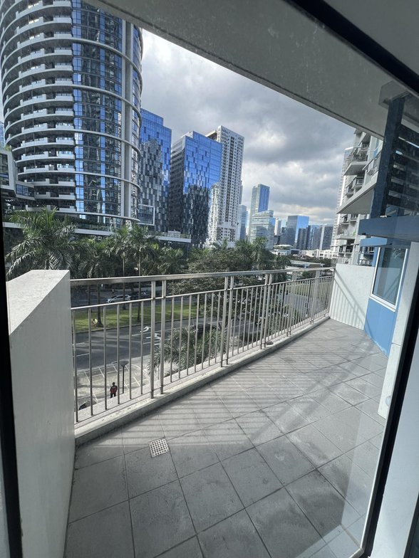 BDO Bonifacio Global City One Park Drive Branch Photos [46,852 ...