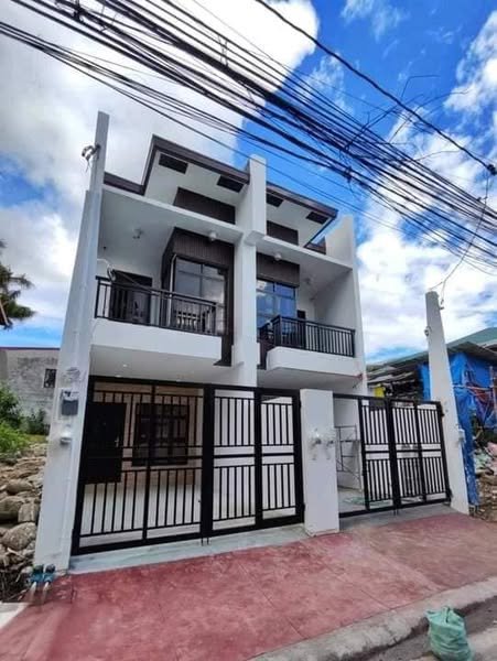Lilac Street Marikina [11,364 Properties] (March 2025) on OnePropertee.com