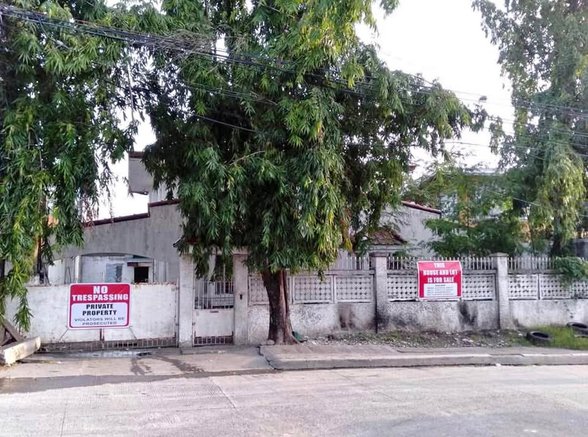 Holy Trinity Memorial Chapel Sucat House And Lot For Sale Paranaque ...