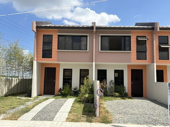 Entec 2 Angeles City [31,931 Properties] (August 2024) on OnePropertee.com