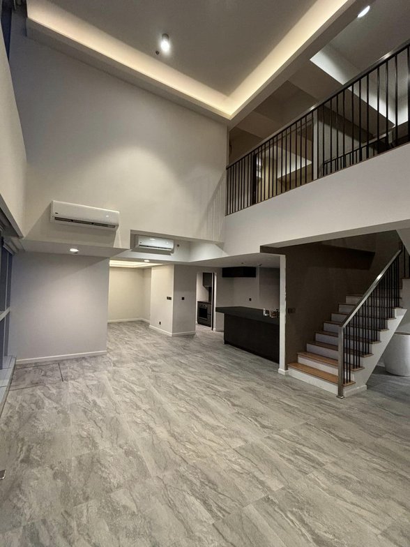 Grand Hyatt BGC Function Rooms [40,023 Properties] (August 2024) on ...