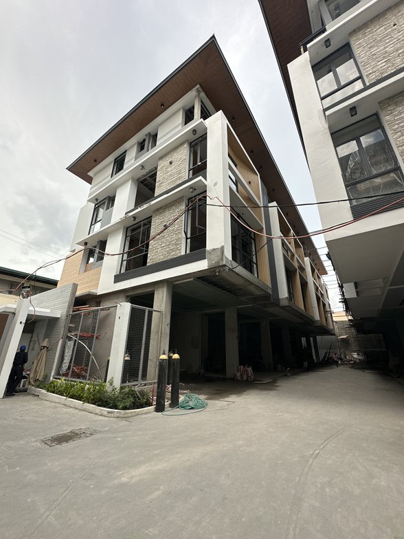 Aic Tower House And Lot For Sale Ortigas Pasig [7,940 Properties ...