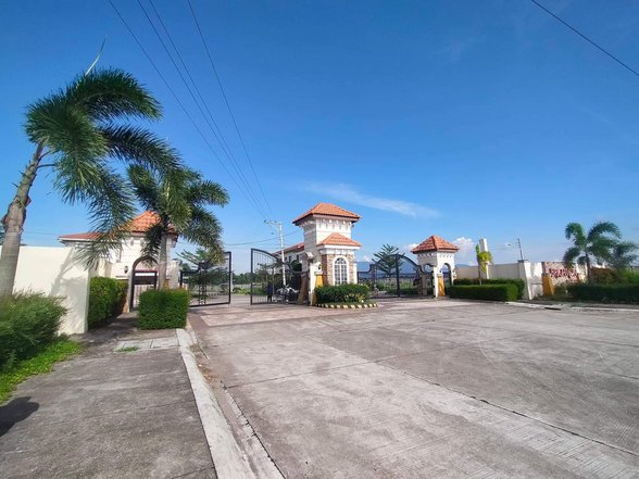 Bacolod Signage [1,079 Properties] (December 2023) on OnePropertee.com