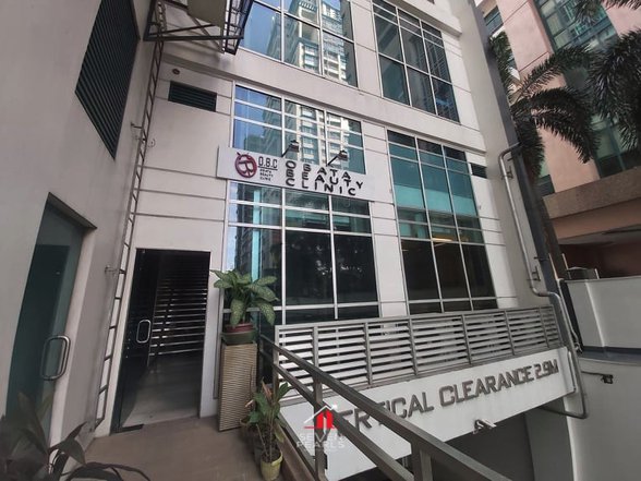 2 Storey Commercial Property For Sale Bgc Bonifacio Global City The ...