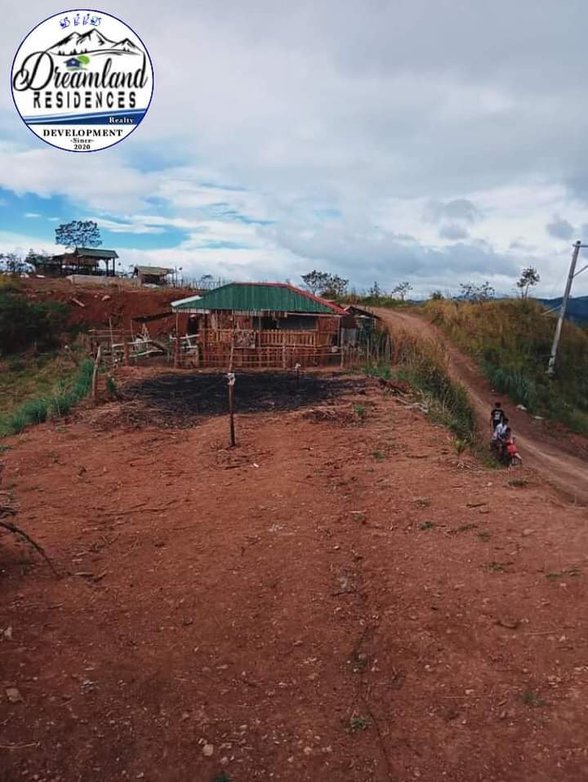 How Big Is The Bloxburg Large Plot [31,820 Properties] (December 2023 ...