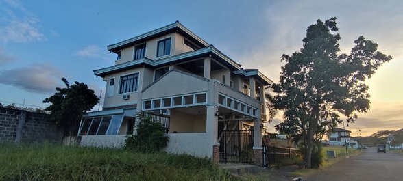 Marcos Mansion Forbes Park [25,214 Properties] (July 2024) on ...