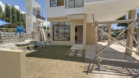 Bir Intramuros Photos [13,948 Properties] (December 2025) on ...